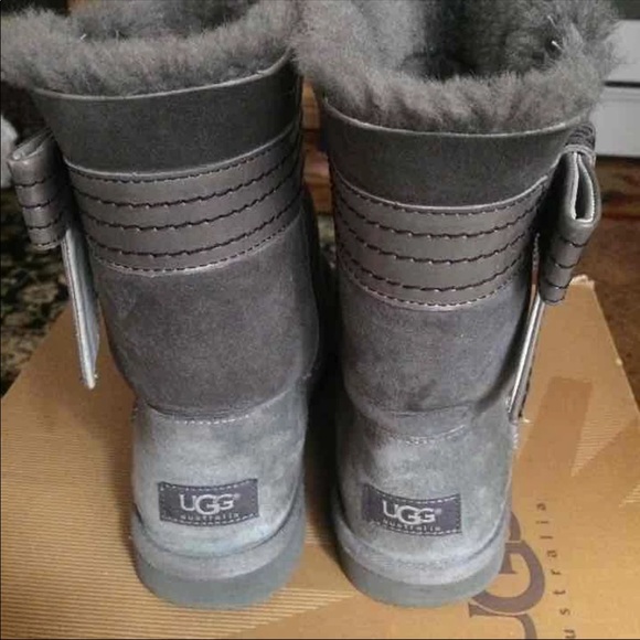 UGG | Shoes | Grey Side Bow Uggs | Poshmark